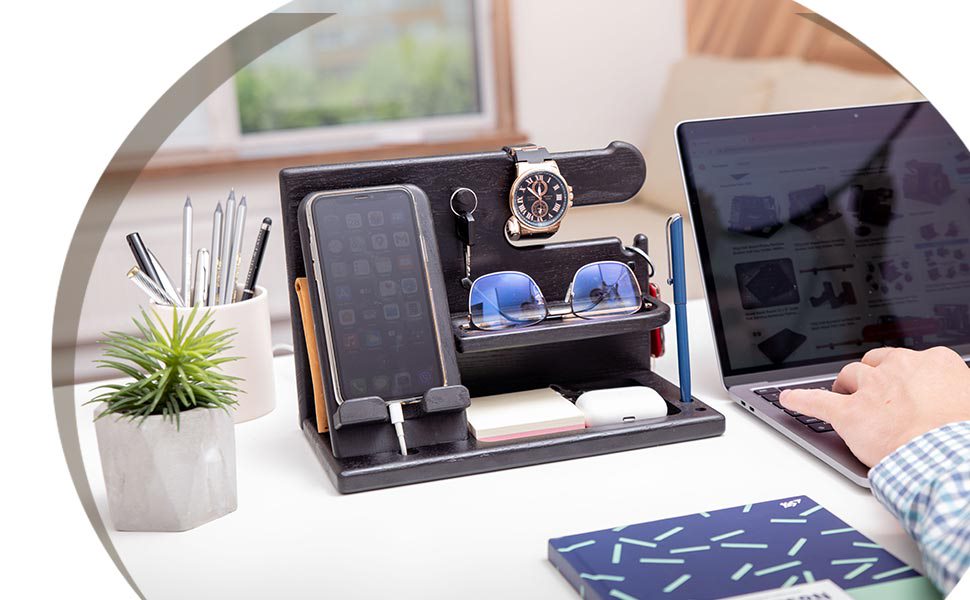 How to Use a Docking Station - Cable Matters